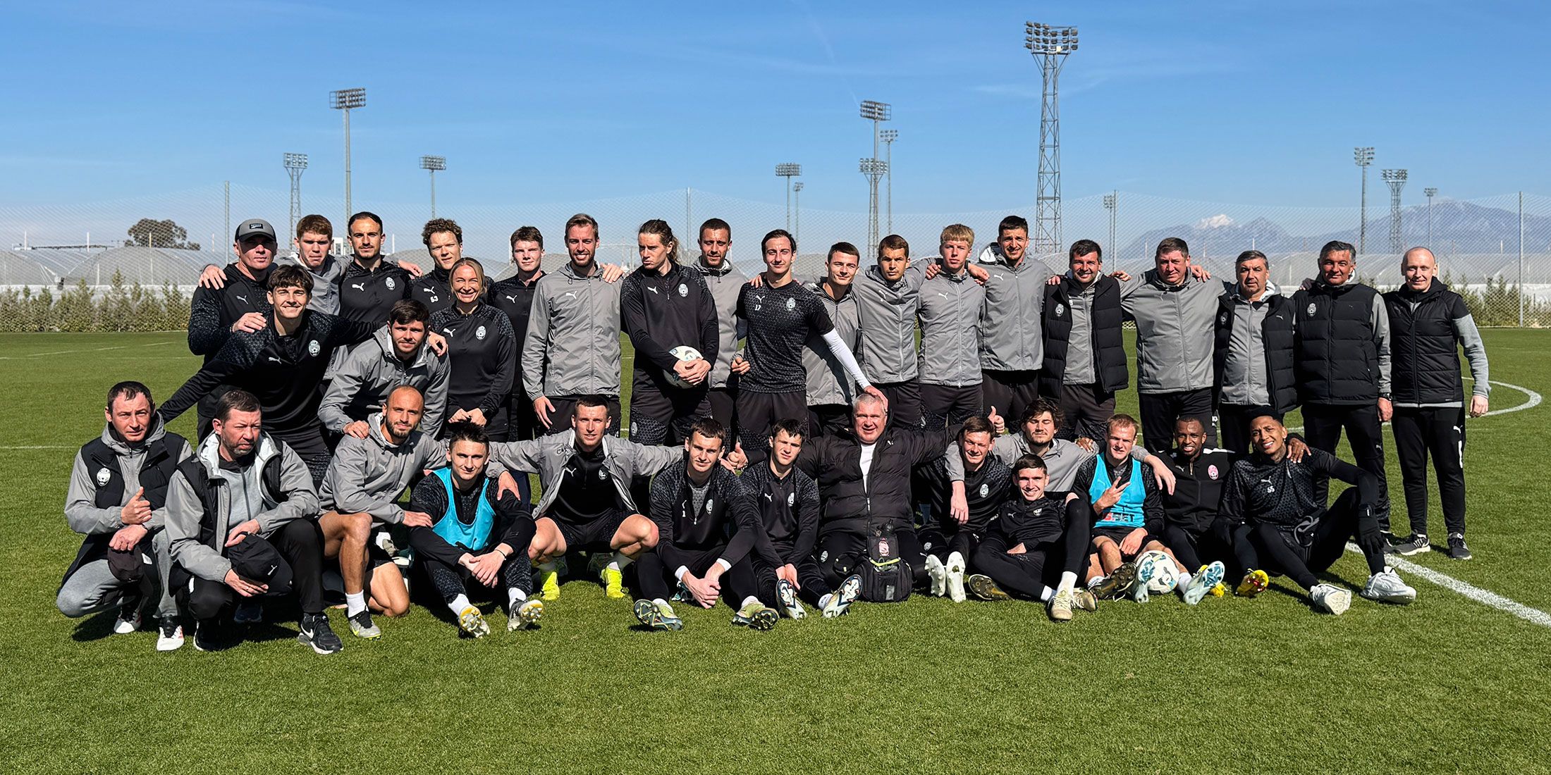 FC Zorya Luhansk official